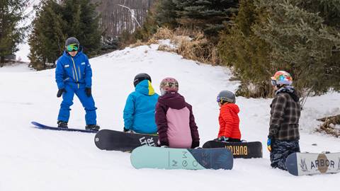 Teen Snowboarding Lessons | Multi-Week | Blue Mountain Resort